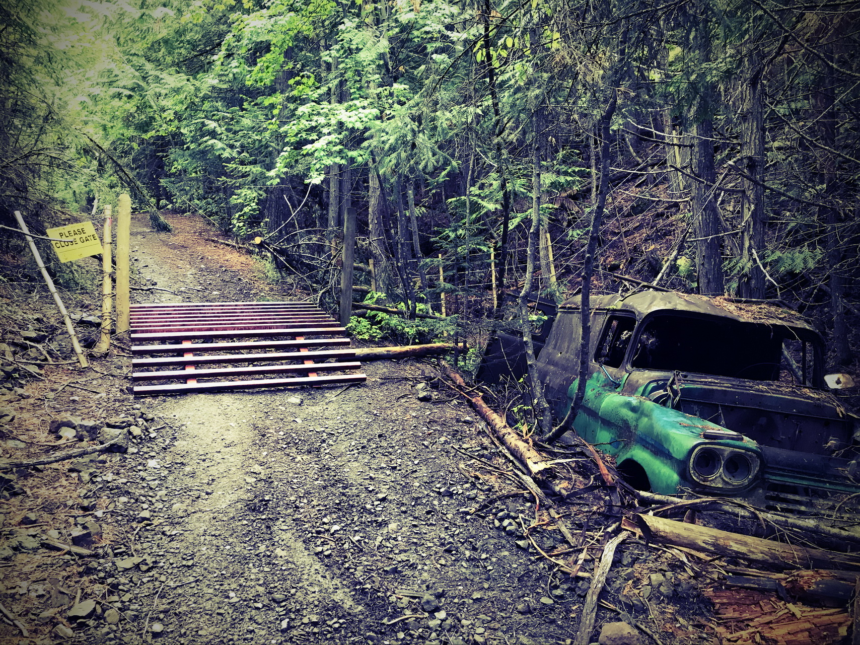 Rim Rocks Trail – Explore the jagged formations – Life is Adventure